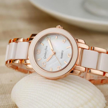 Women Watch Design APK Download For Free